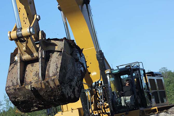 Hammerlund Inc. - Mass Excavation and Fill - Earthmoving Power for ...